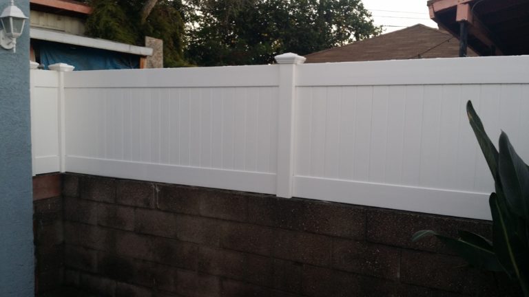 Vinyl Wall Toppers | Vinyl Wall Extensions | K Star Vinyl Fencing